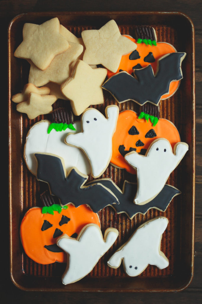 Boo! Spooky Halloween Cookies 2020 | Lilies and Loafers