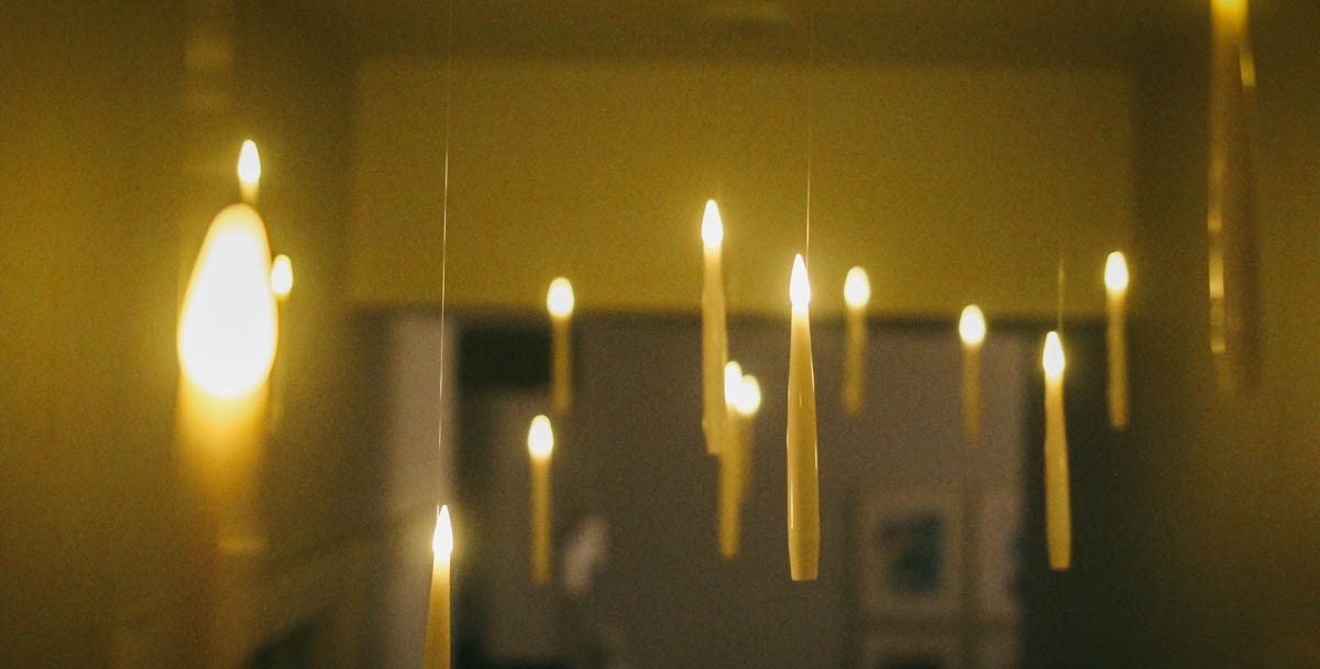 DIY Floating Candles like in Hogwarts Great Hall | Lilies and Loafers