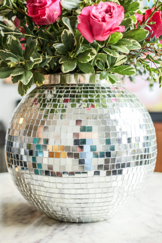 How to Create a Wicked Inspired Flower Arrangement | Lilies and Loafers